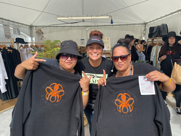Te Pu O Te Wheke Crew - Ngapuhi Kakahu